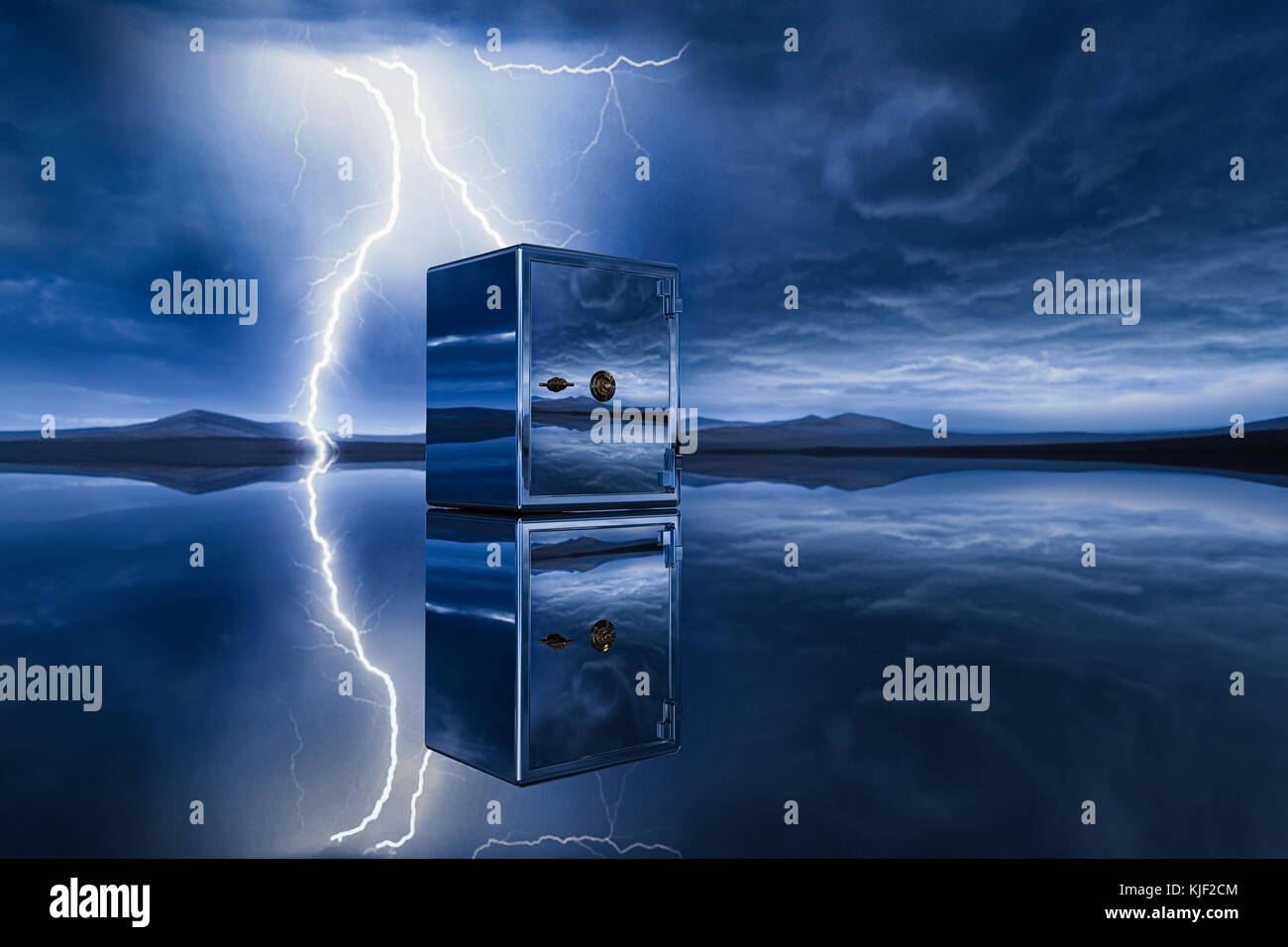 Lightning reflecting hi-res stock photography and images - Alamy