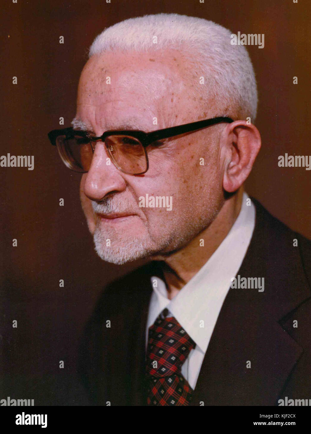 Yadollah Sahabi Portrait Stock Photo - Alamy