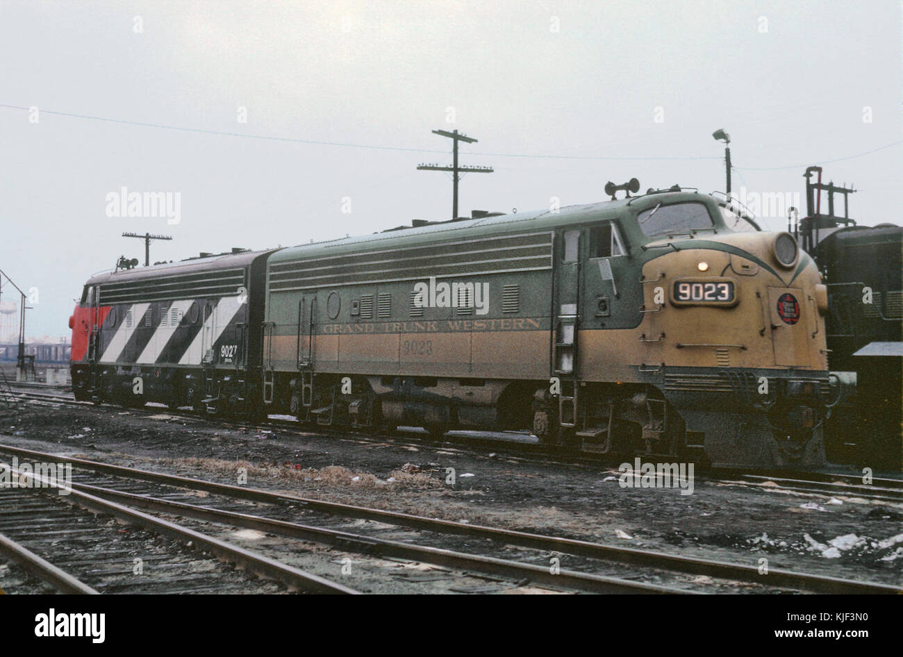 Grand Trunk Western F3s 9023 and 9027 in Elsdon Yard in Chicago ...