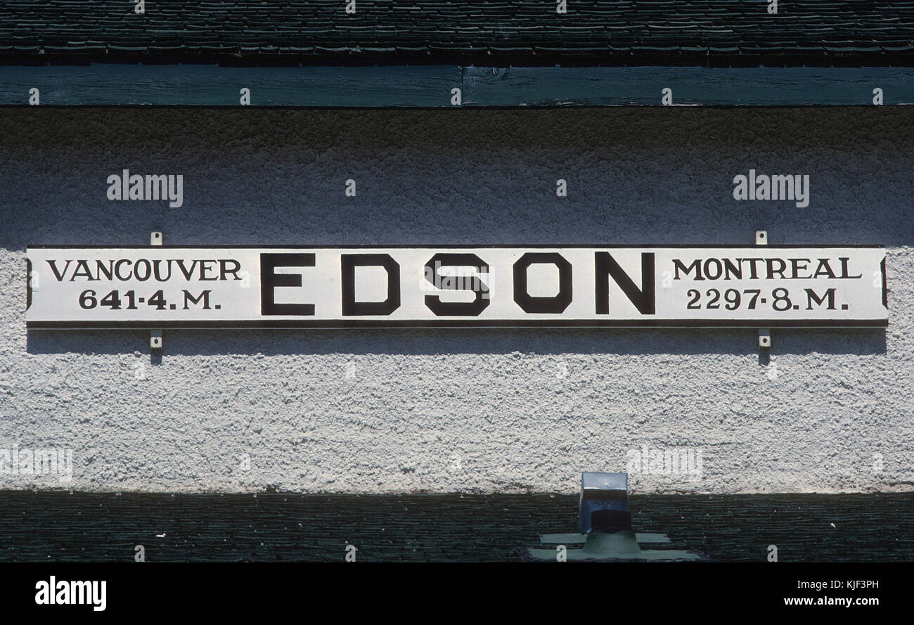 Canadian National at Edison, Alberta, Canada in May 1985 (29237247353 ...