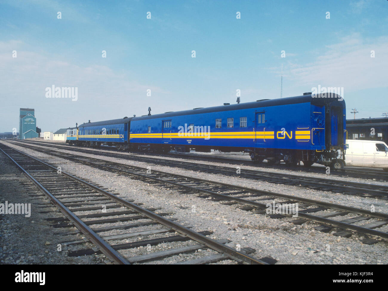 The Muskeg Mixed Train in Alberta, May 1985 11 Photos (29239500673 ...