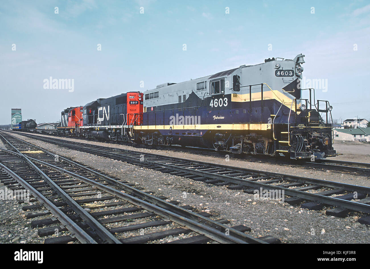 The Muskeg Mixed Train in Alberta, May 1985 11 Photos (29865818745 ...