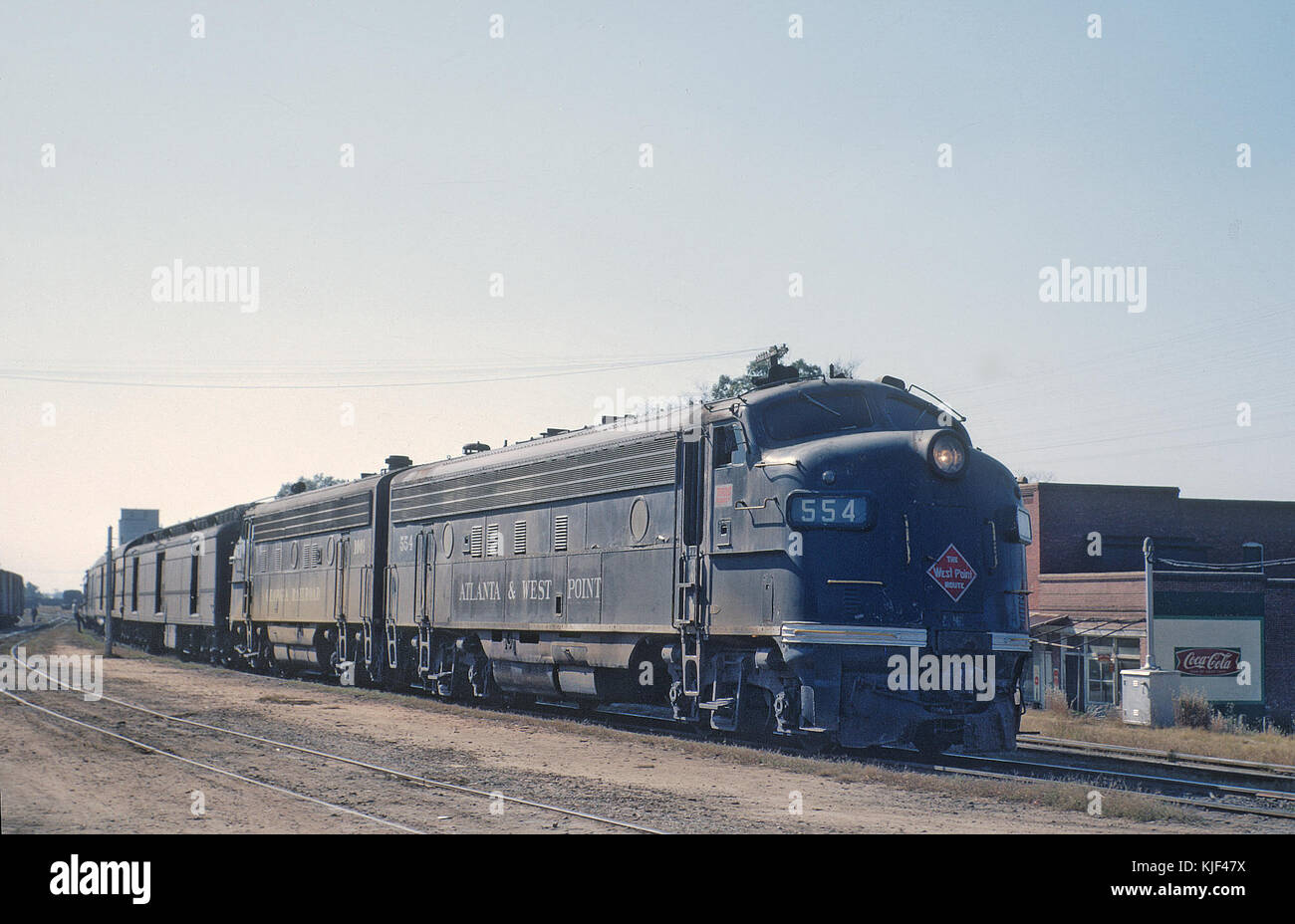 Atlanta and West Point FP7 554 with Georgia RR Train 2 at Camak, GA in ...