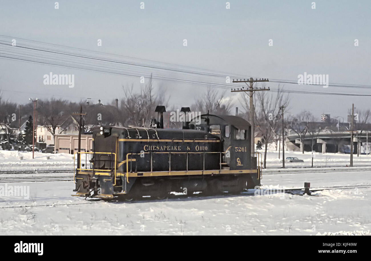 C&O SW7 5261 switching in Milwaukee, Wisc near the car ferry, January ...