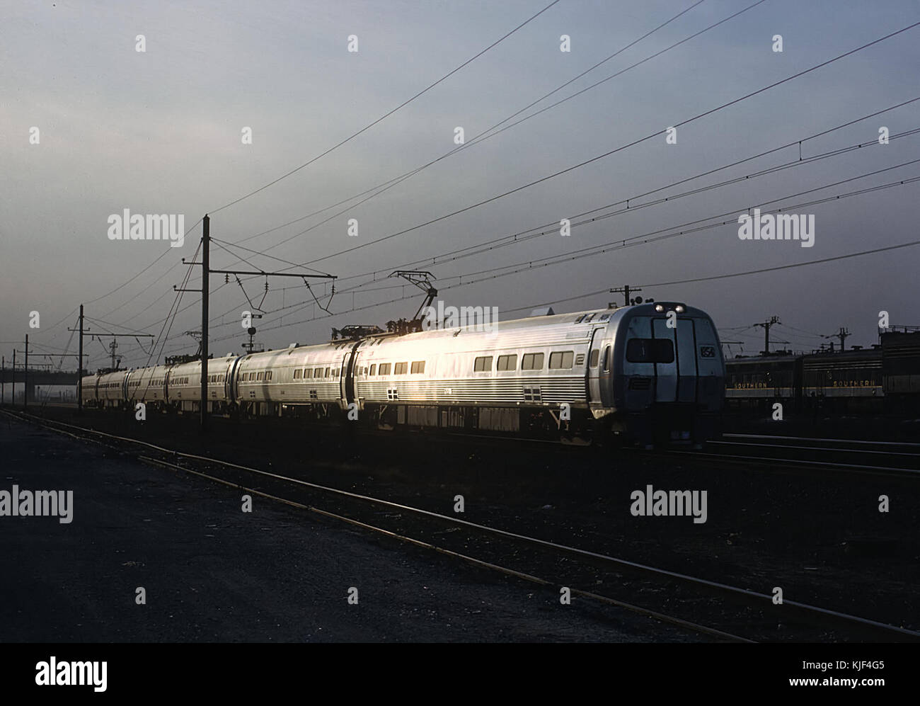 Penn Central Train 2000, The Metroliner on the Inaugural Run of ...
