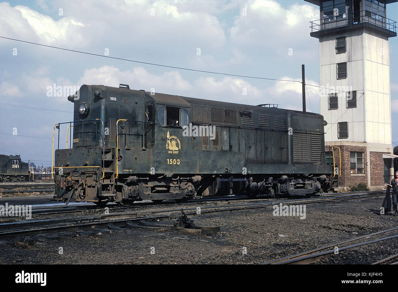 Central Railroad of New Jersey (CHJ) Fairbankd Morse H15 44 1503 at ...