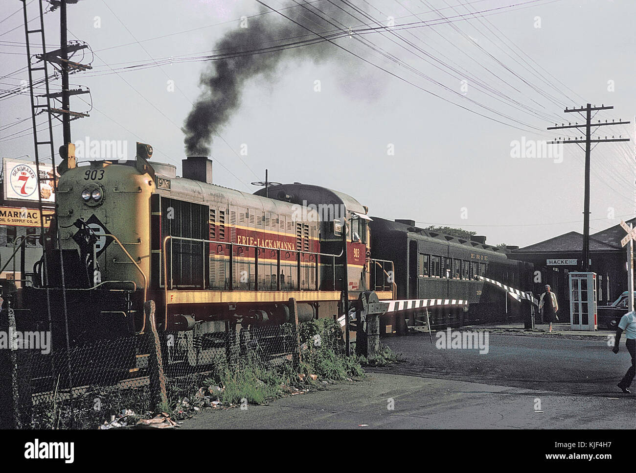 Erie Lacawanna 903 with NJ NY Train 446 leaving Hackensack, NJ station ...