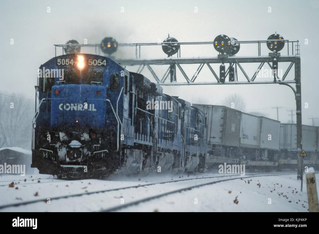 Conrail B36 7 5054 at Cove, PA (24911988614 Stock Photo - Alamy