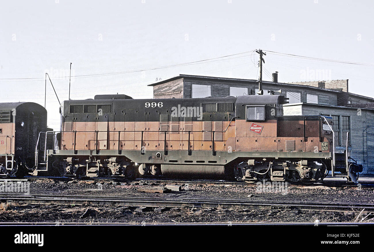 MILW 996 (GP20) in Sananna, IL in April 1971 (27336351961 Stock Photo - Alamy