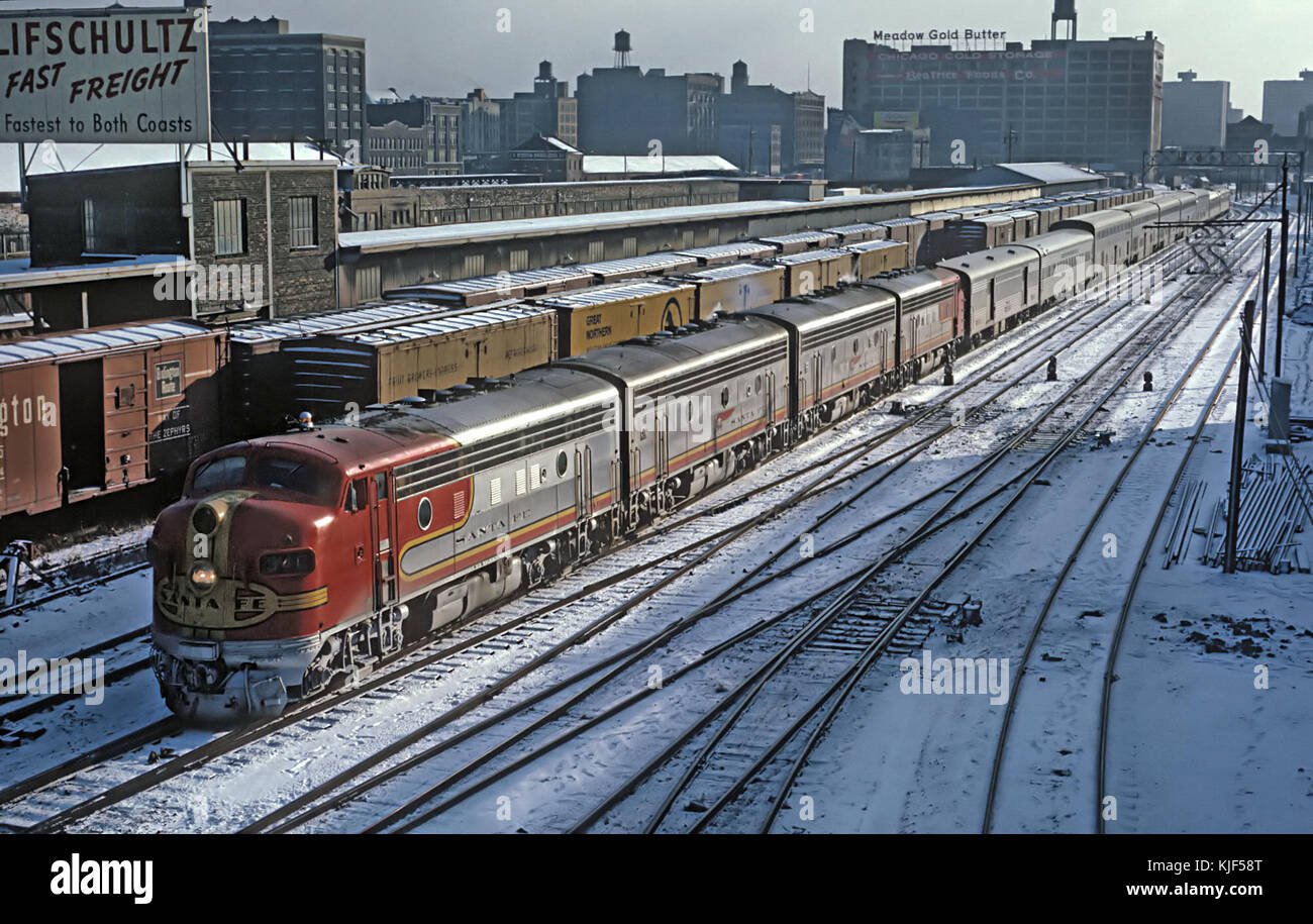 Train 2, The San Francisco Chief, taken from the Roosevelt Road Viaduct ...