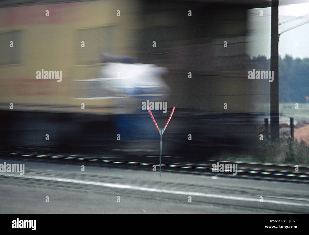 These two photos capture the Union Pacific GP30 locomotives in action ...