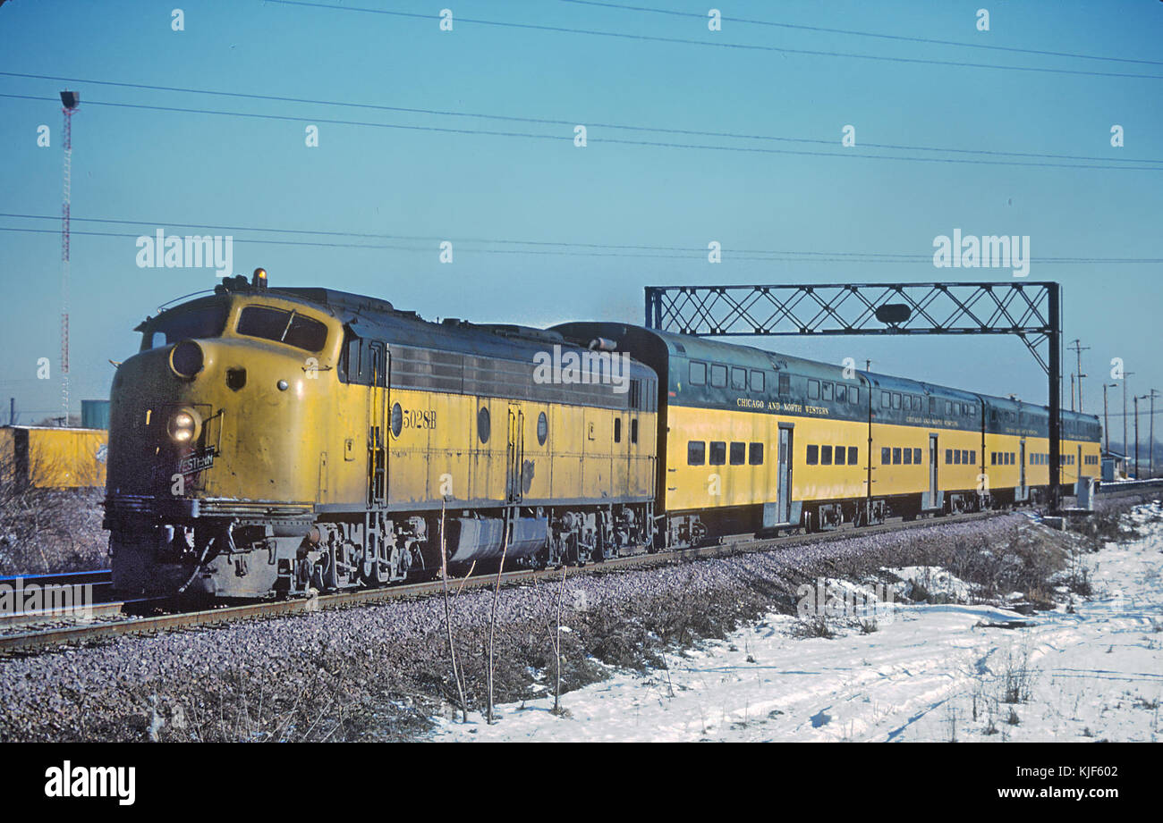 CNW 5028B (E8A) in Berkeley, IL on January 1979 (27333213815 Stock ...