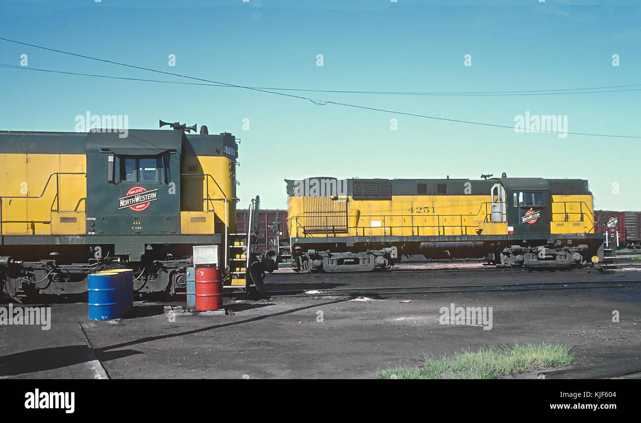 CNW 4251 and 6708 (GP7R and ex N&W C 628) in July 1982 (26726213334 ...