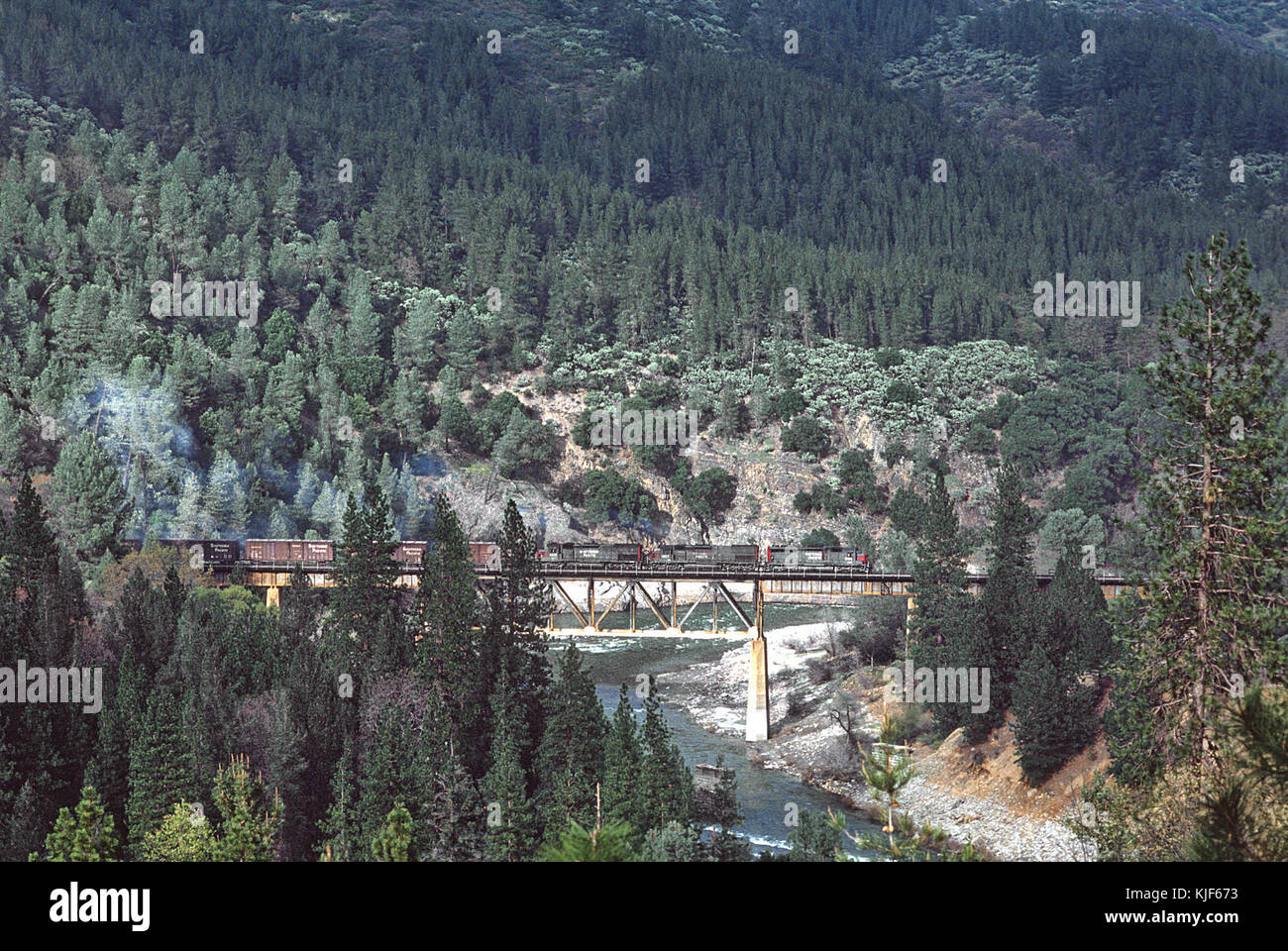 A SP freight in the Sacramento River Canyon (30438333891 Stock Photo ...