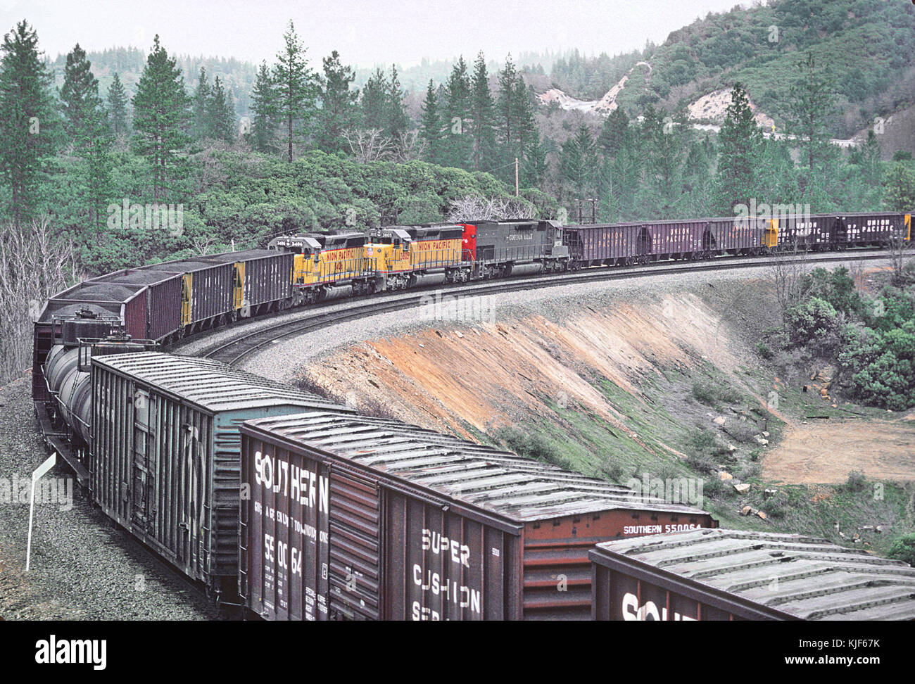 SP 9266 the RGRVZ at Carpenter Rd crossing with Long Ravine bridge in ...