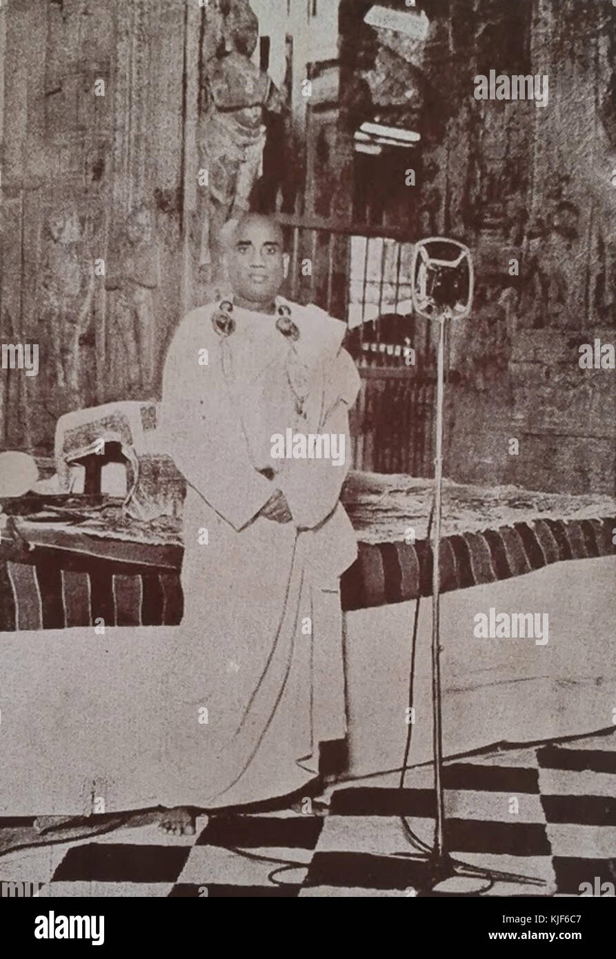 Vipulananda hi-res stock photography and images - Alamy