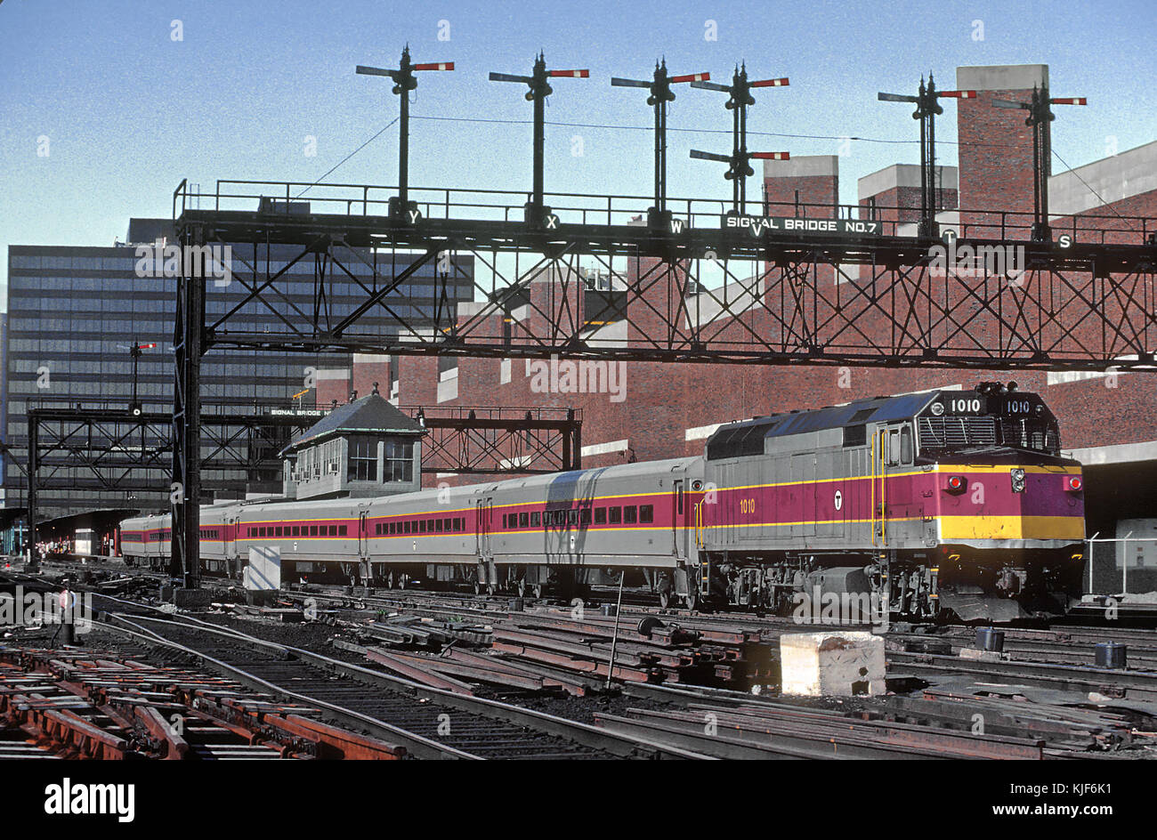1980s service station hi-res stock photography and images - Alamy