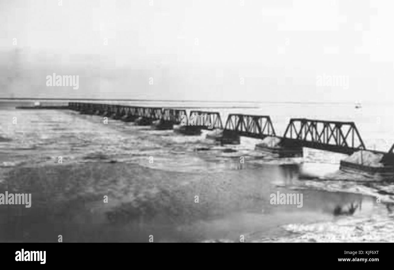 Port Nelson causeway c Stock Photo - Alamy