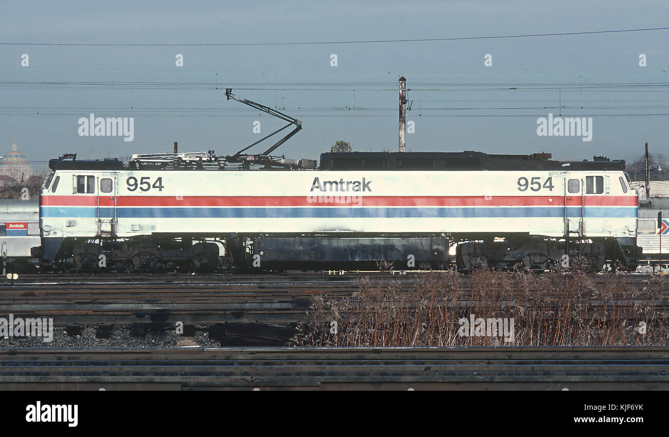 Amtrak E60CP 954 in Ivy City Yard, December 1980 Stock Photo - Alamy