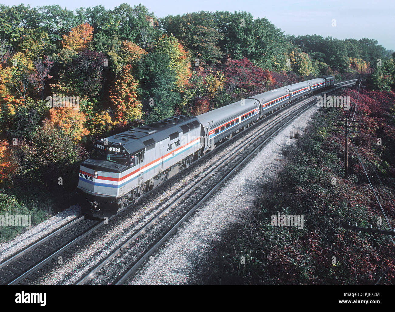 Amtrak 347 with southbound Maple Leaf approaching Bayview Junction (2 ...