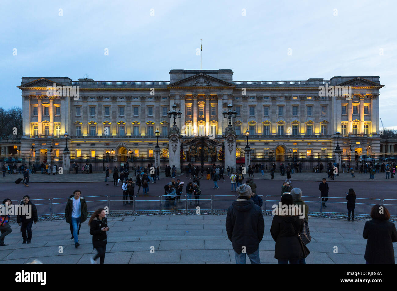 Exterior of Buckingham Palace - Westminster - London, UK Stock Photo ...