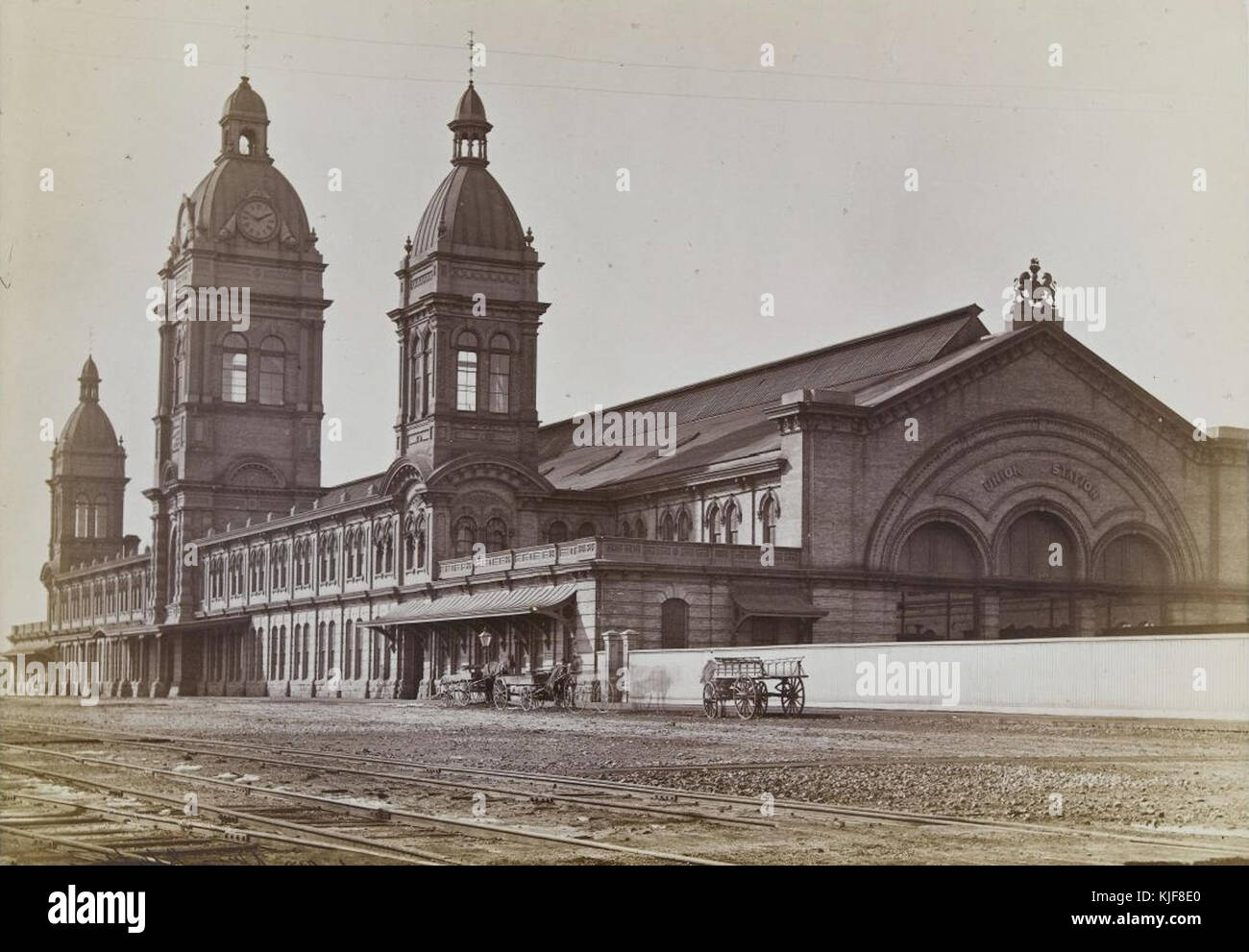 Photograph second union station hi-res stock photography and images - Alamy