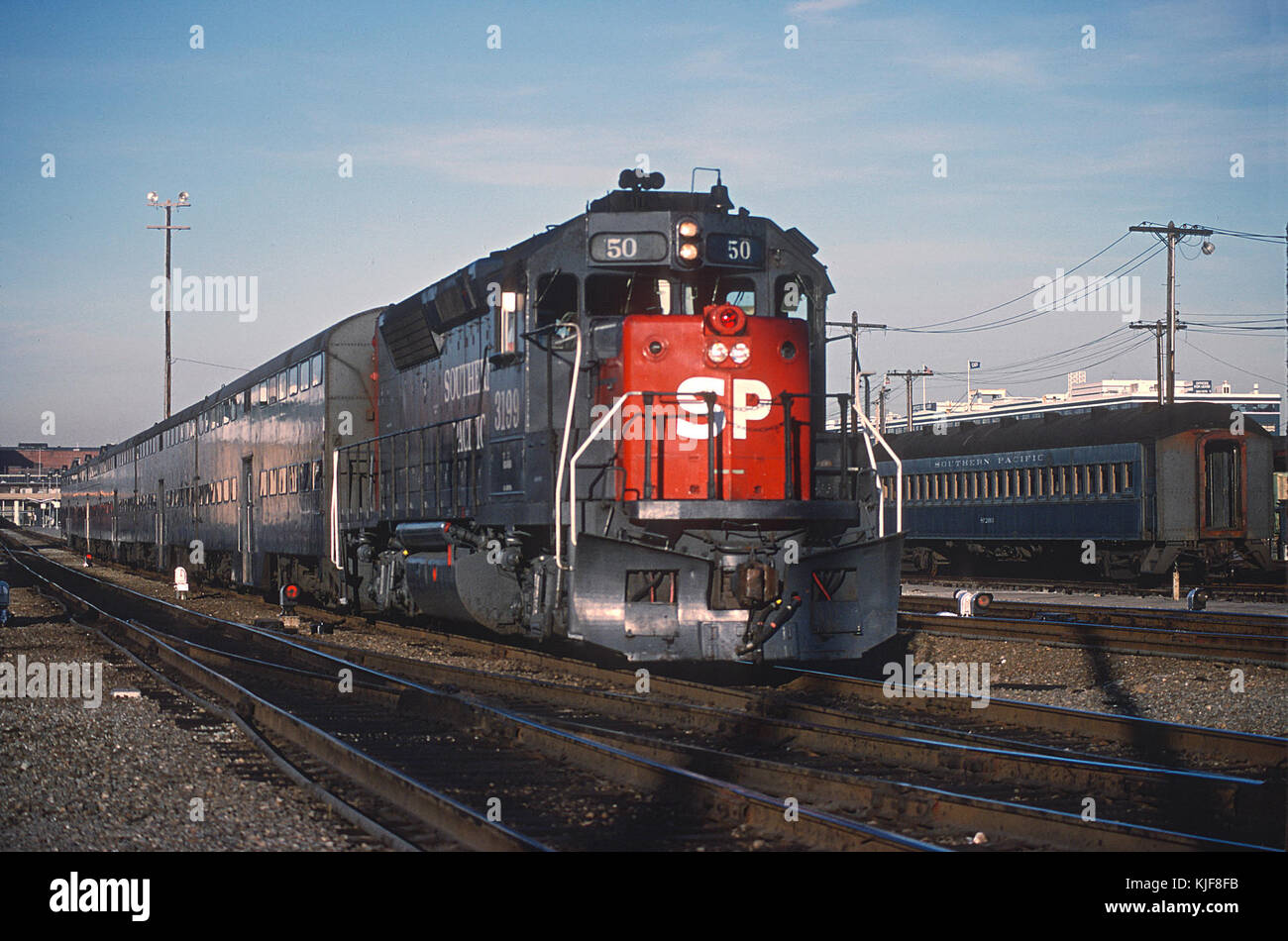 Outbound trains hi-res stock photography and images - Alamy