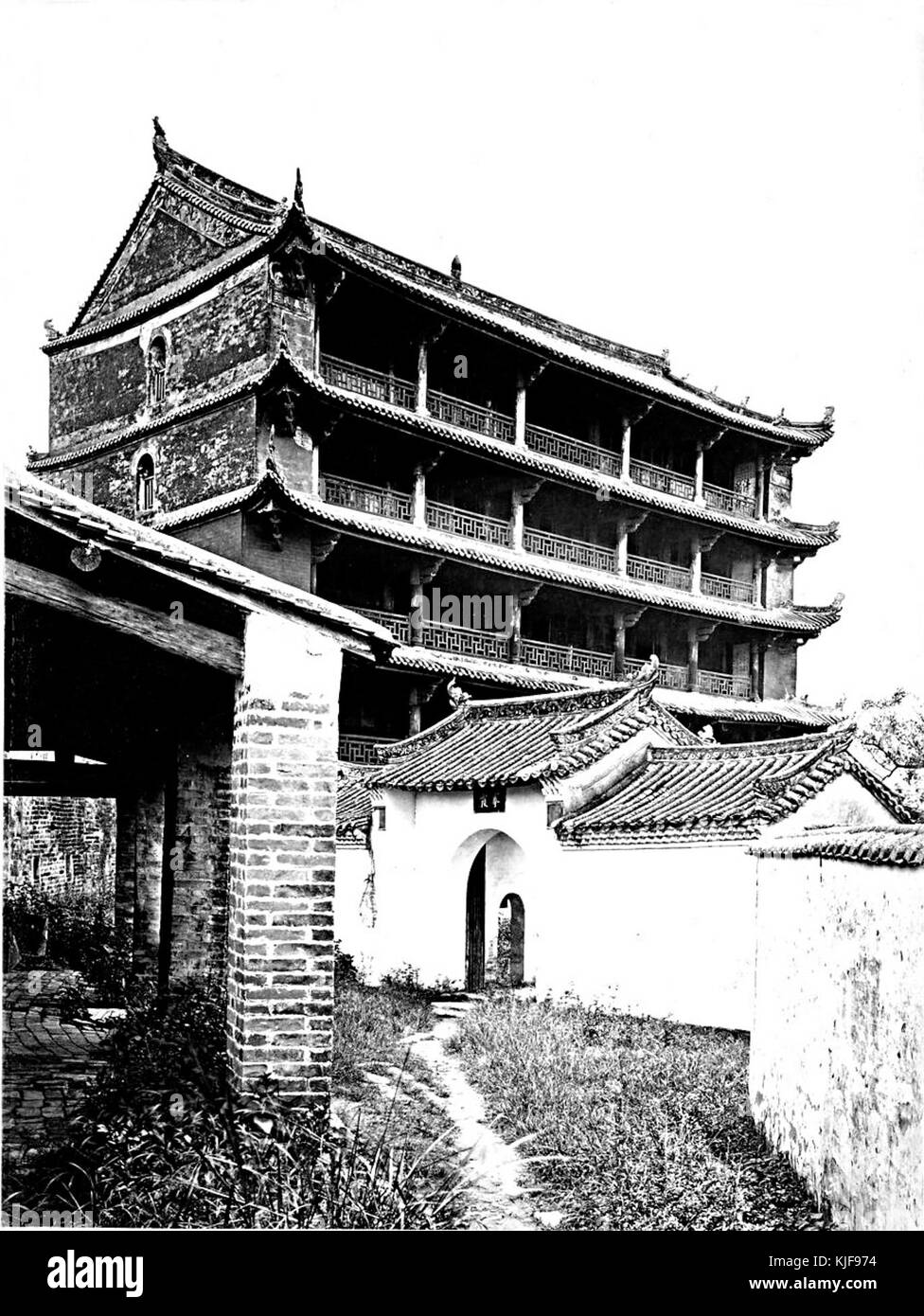 Pagoda style structure Black and White Stock Photos & Images - Alamy