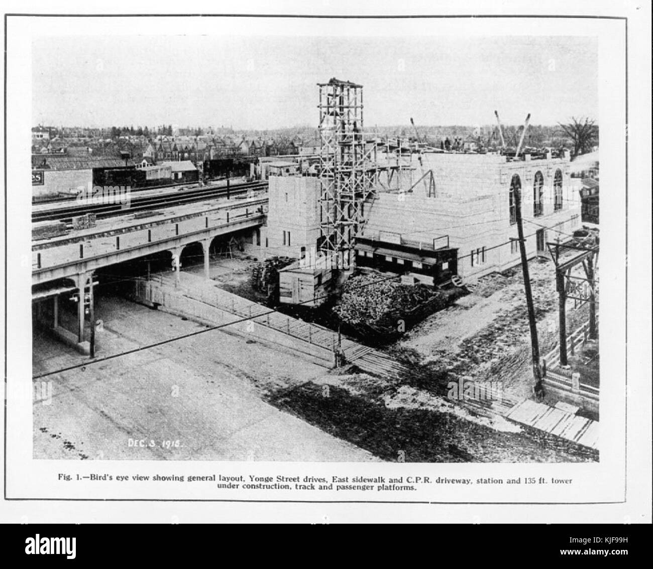 Underpass construction hi-res stock photography and images - Alamy
