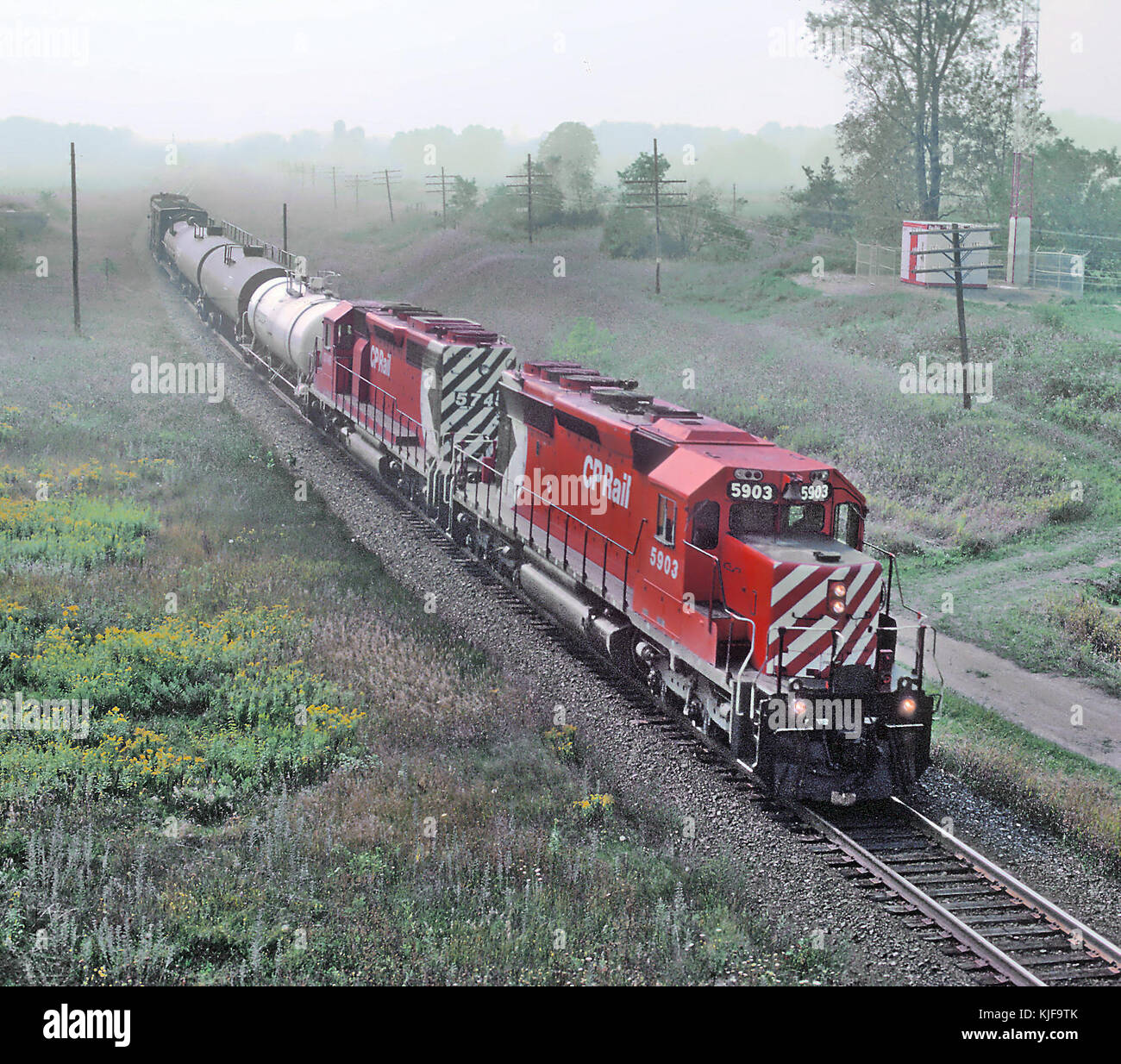 CP 5903 from Newtonville Road, ON in September 1982 (35120622611 Stock Photo - Alamy