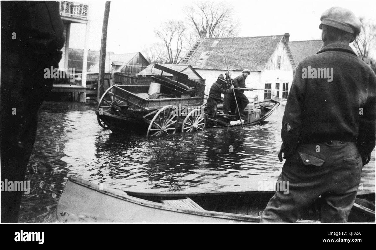 Dramatic structures Black and White Stock Photos & Images - Alamy