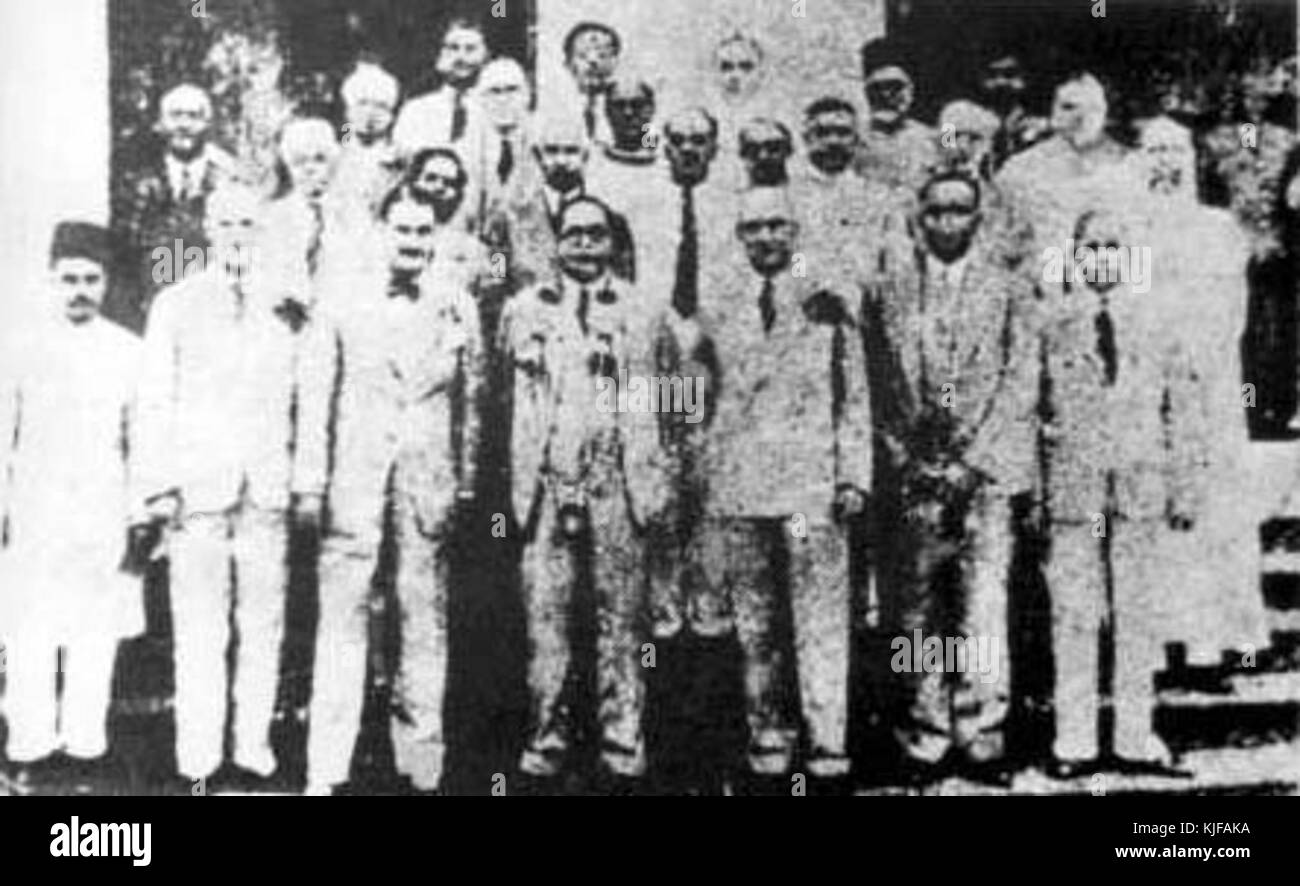 Independence movement officials Black and White Stock Photos & Images ...