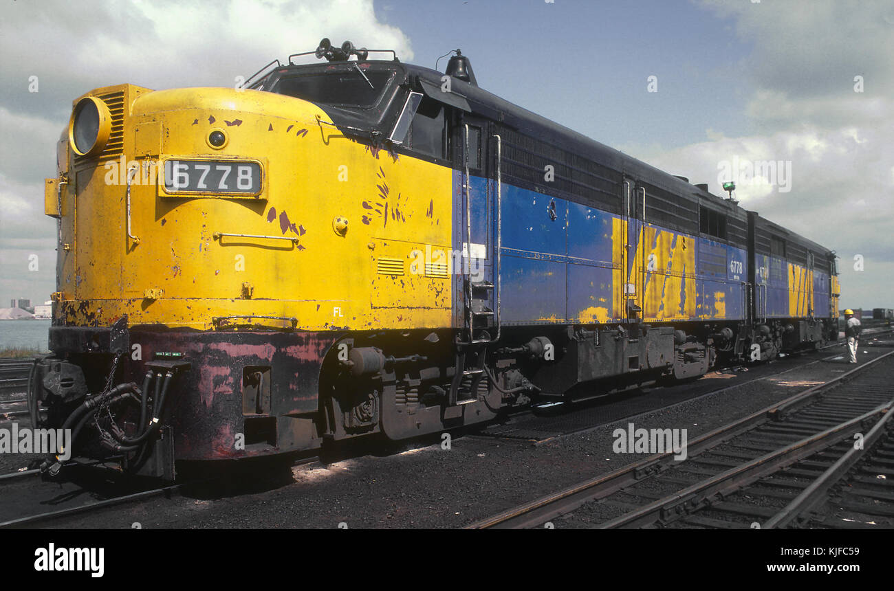 VIA 6778 at Windsor, ON in October 1985 (32713985705 Stock Photo - Alamy