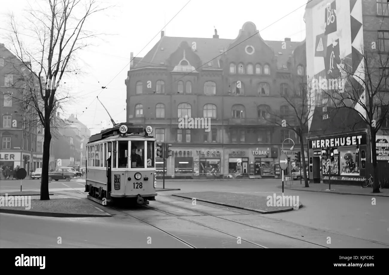 Line segment Black and White Stock Photos & Images - Alamy