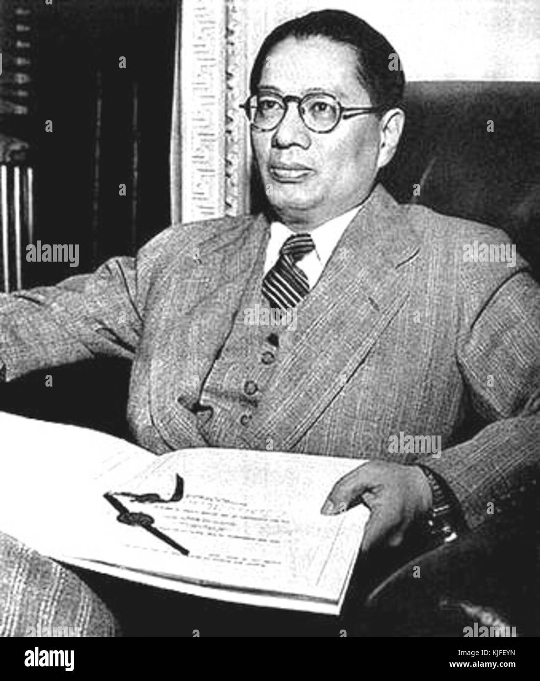 1945 TV Soong2 Stock Photo - Alamy