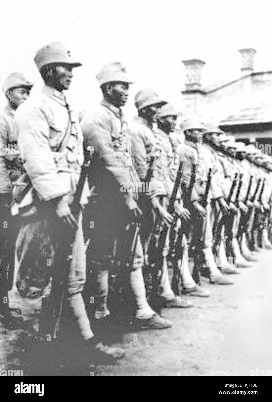 NRA soldiers with guns Stock Photo - Alamy