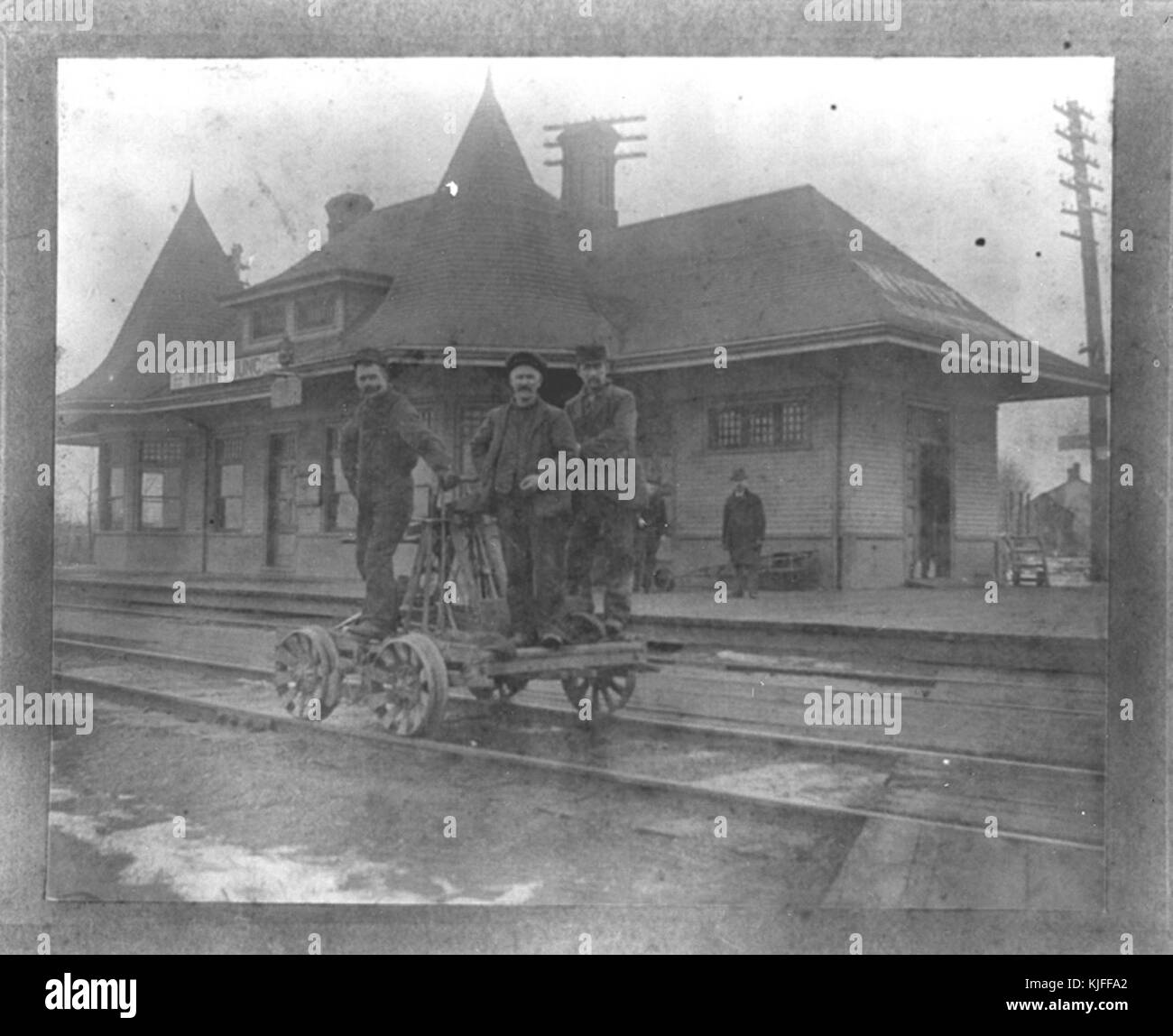 Whitby Junction Station 066655f Stock Photo - Alamy
