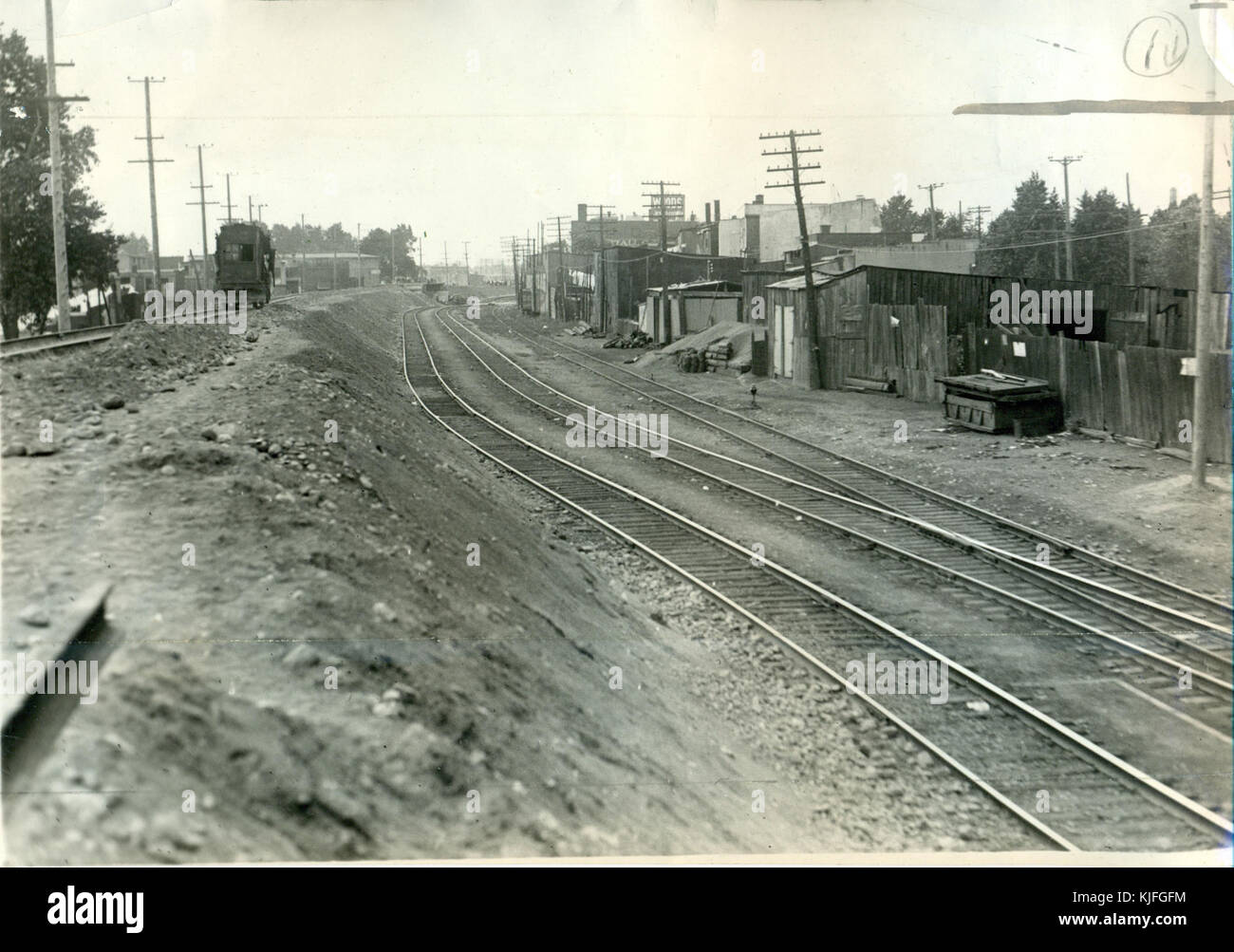 Wrong side of the tracks hi-res stock photography and images - Alamy