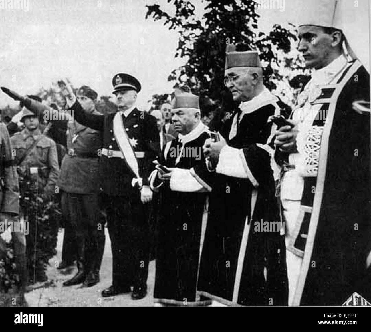 NDH salute Stock Photo - Alamy