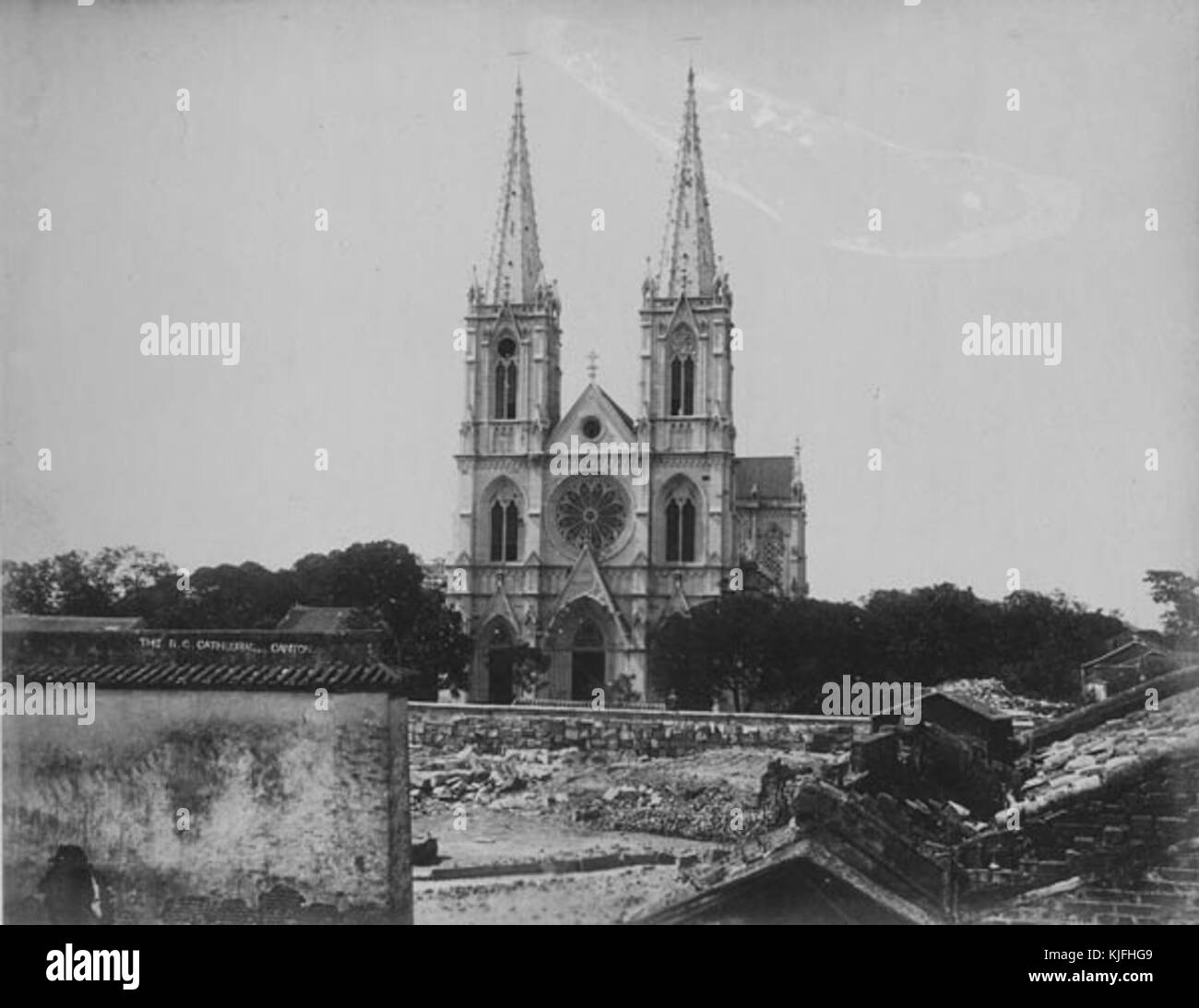 Prominent gothic style building Black and White Stock Photos & Images ...