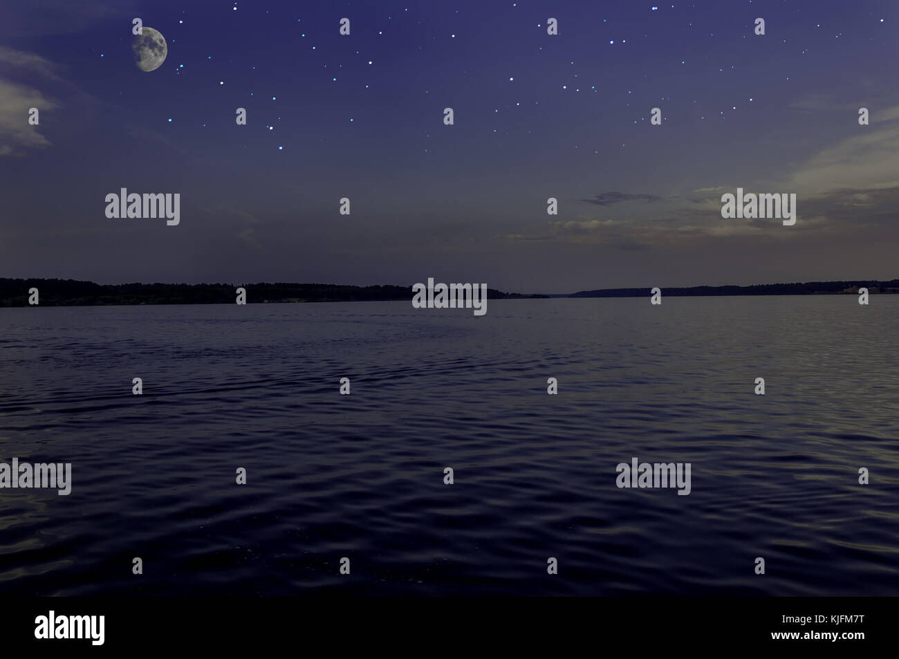 Night water surface hi-res stock photography and images - Alamy