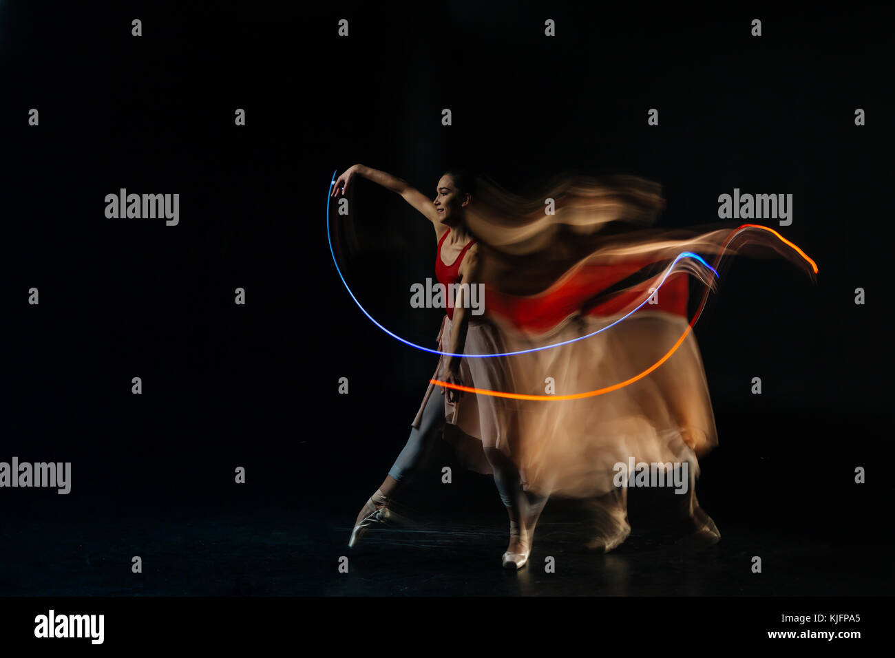 Woman performing contemporary dance hi-res stock photography and images ...