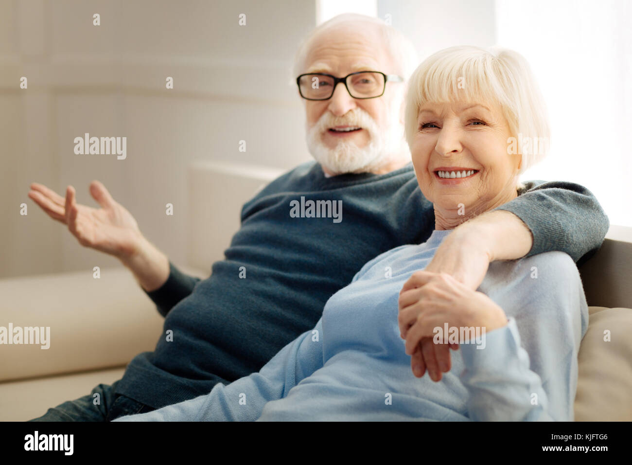 Elderly expressions hi-res stock photography and images - Alamy