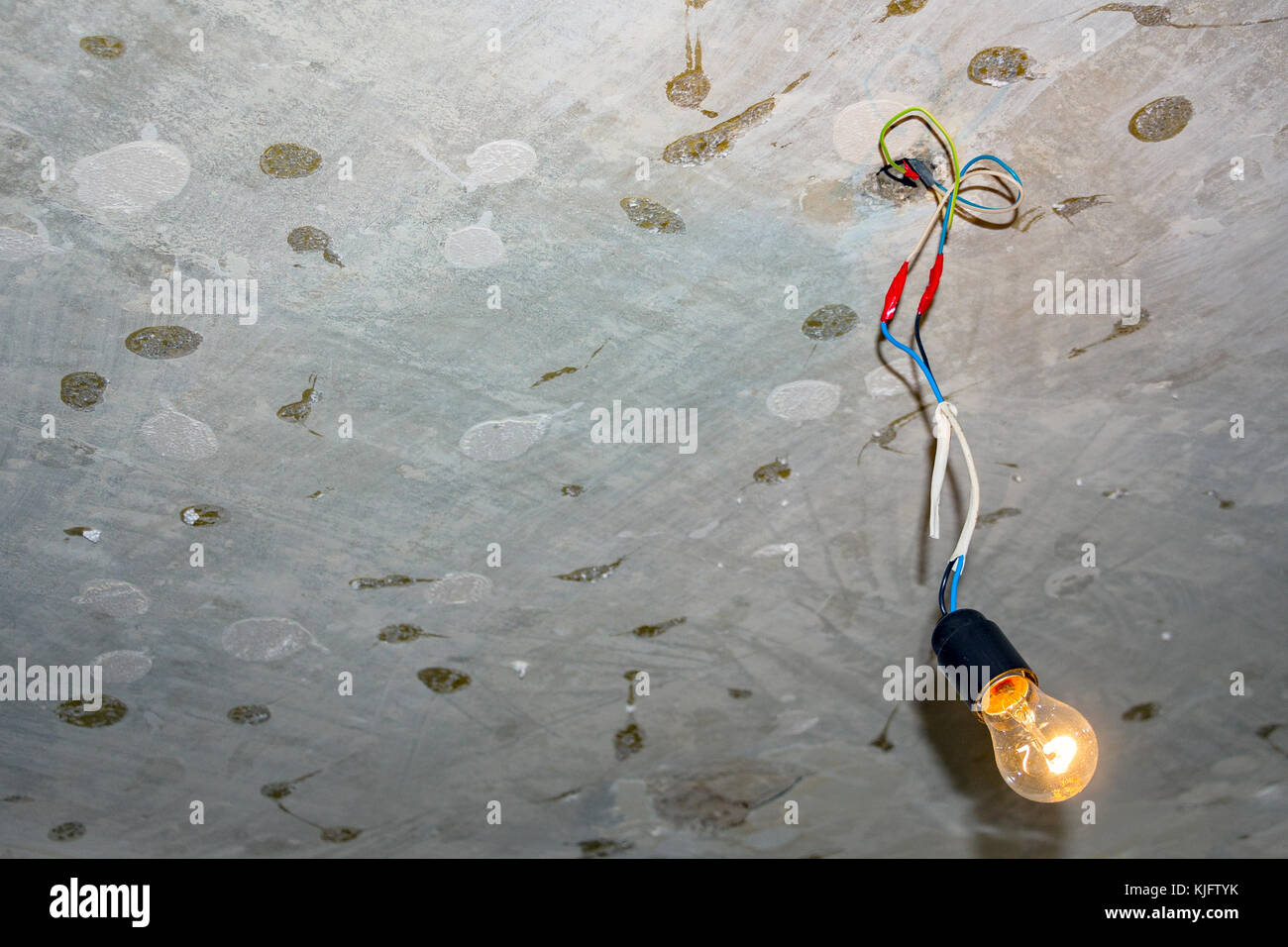 Bad wiring leading to the bulb Stock Photo - Alamy