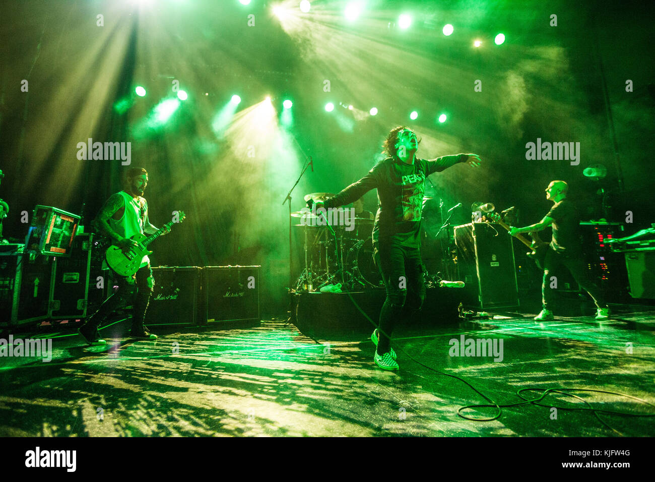 Sleeping with sirens hi-res stock photography and images - Alamy