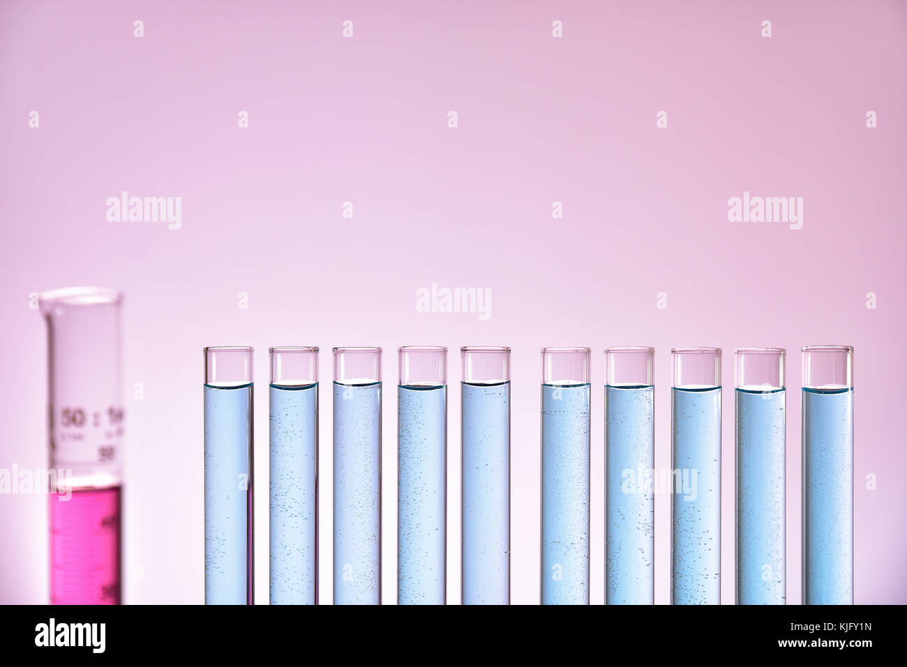 Glass measuring cylinder hi-res stock photography and images - Alamy