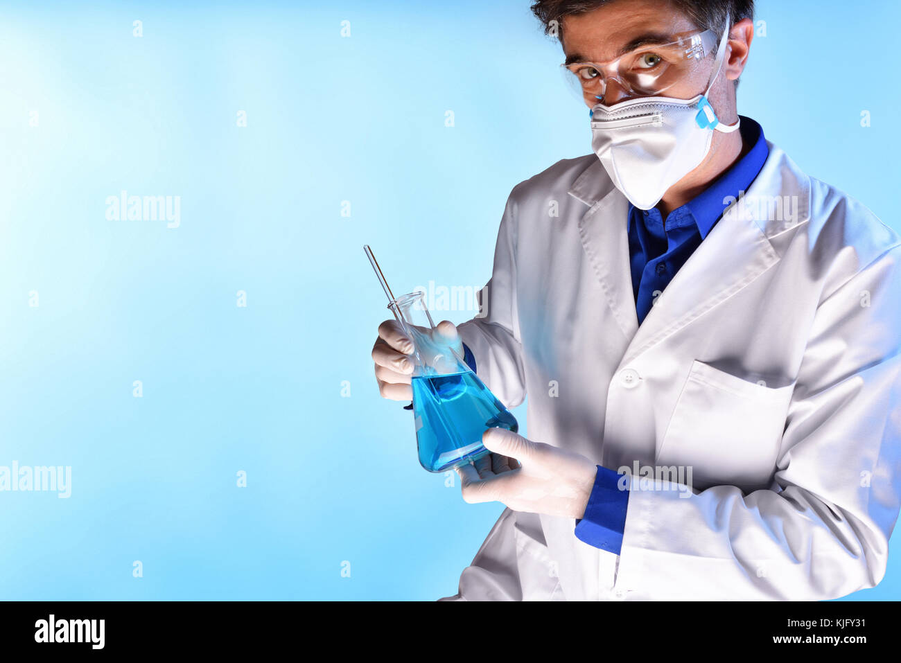 Chemical laboratory mask hi-res stock photography and images - Alamy