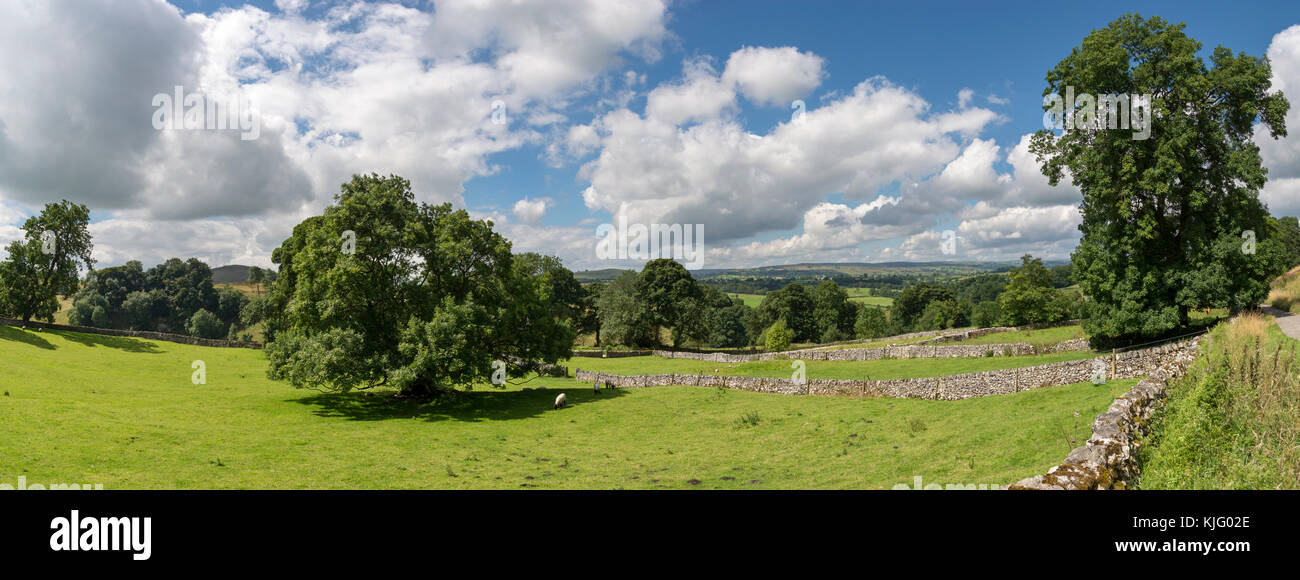 English countryside scene hi-res stock photography and images - Alamy