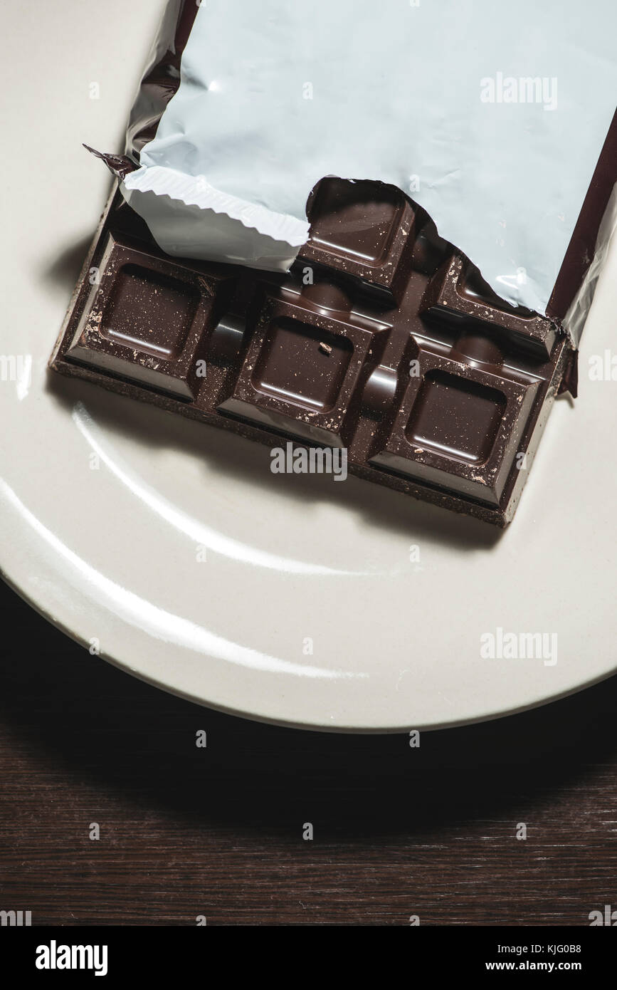 Chocolate block. Dark chocolate. Close up Stock Photo - Alamy