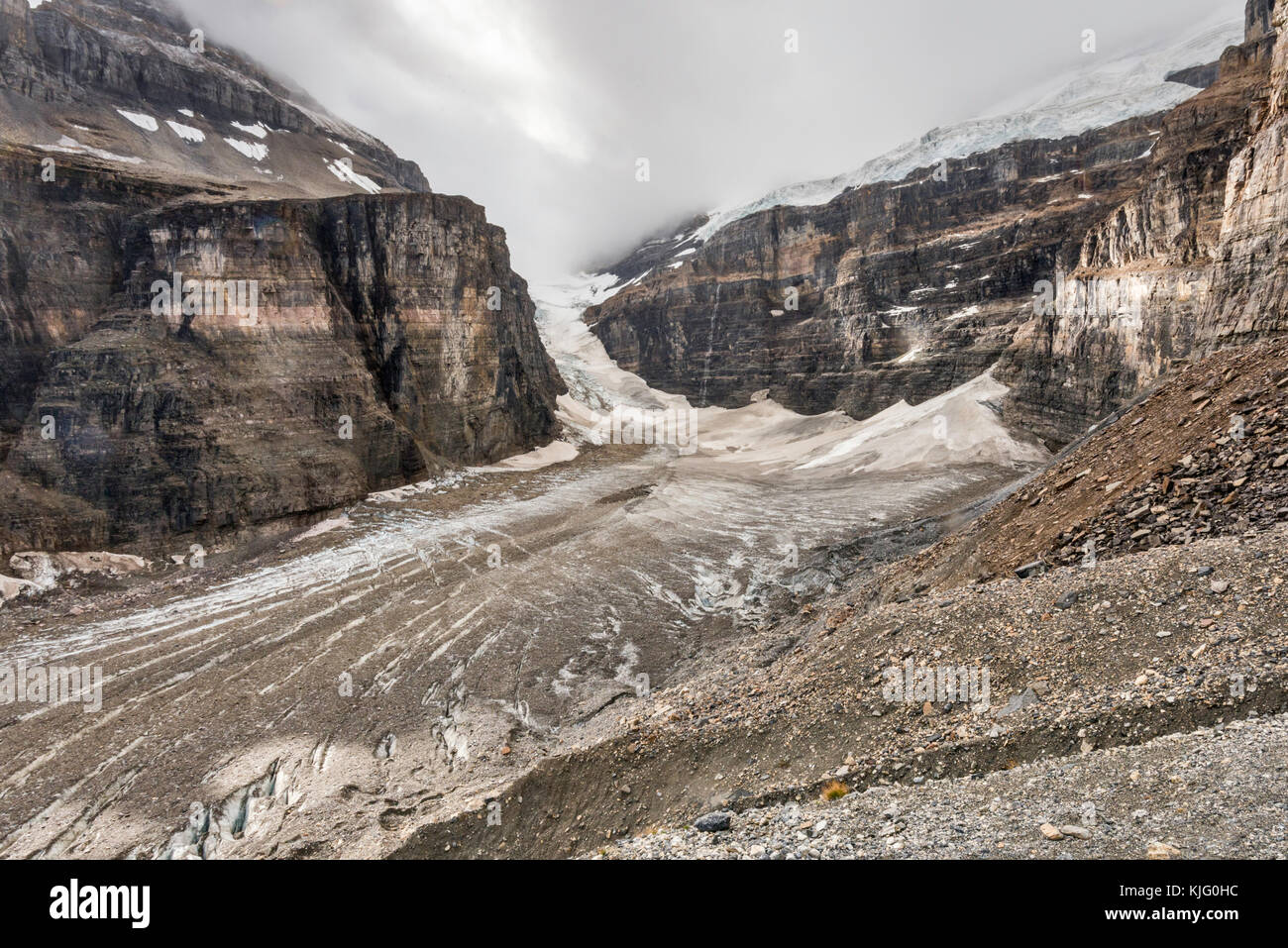 Lower Victoria Glacier, Death Trap area, Mt Lefroy, Mt Victoria in ...